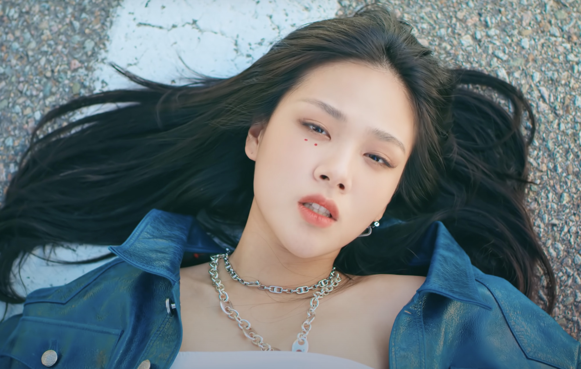 BIBI Ungkap Detail Album Perdananya, "Lowlife Princess: Noir" - Vibrance