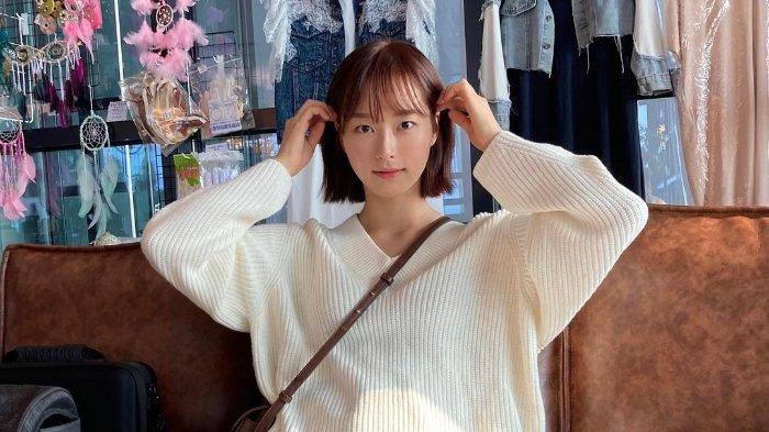 Park Bo Yeon Teteskan Air Mata Usai Melihat Gerobak Kopi Kiriman Rocky ...