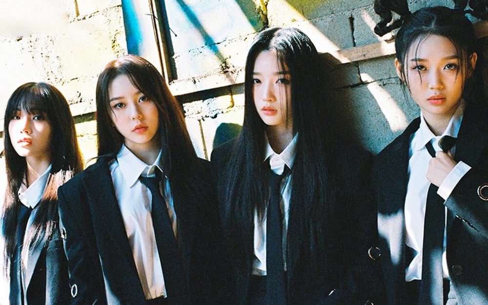 Sub-unit Pertama tripleS, AAA, Resmi Dibubarkan - Vibrance