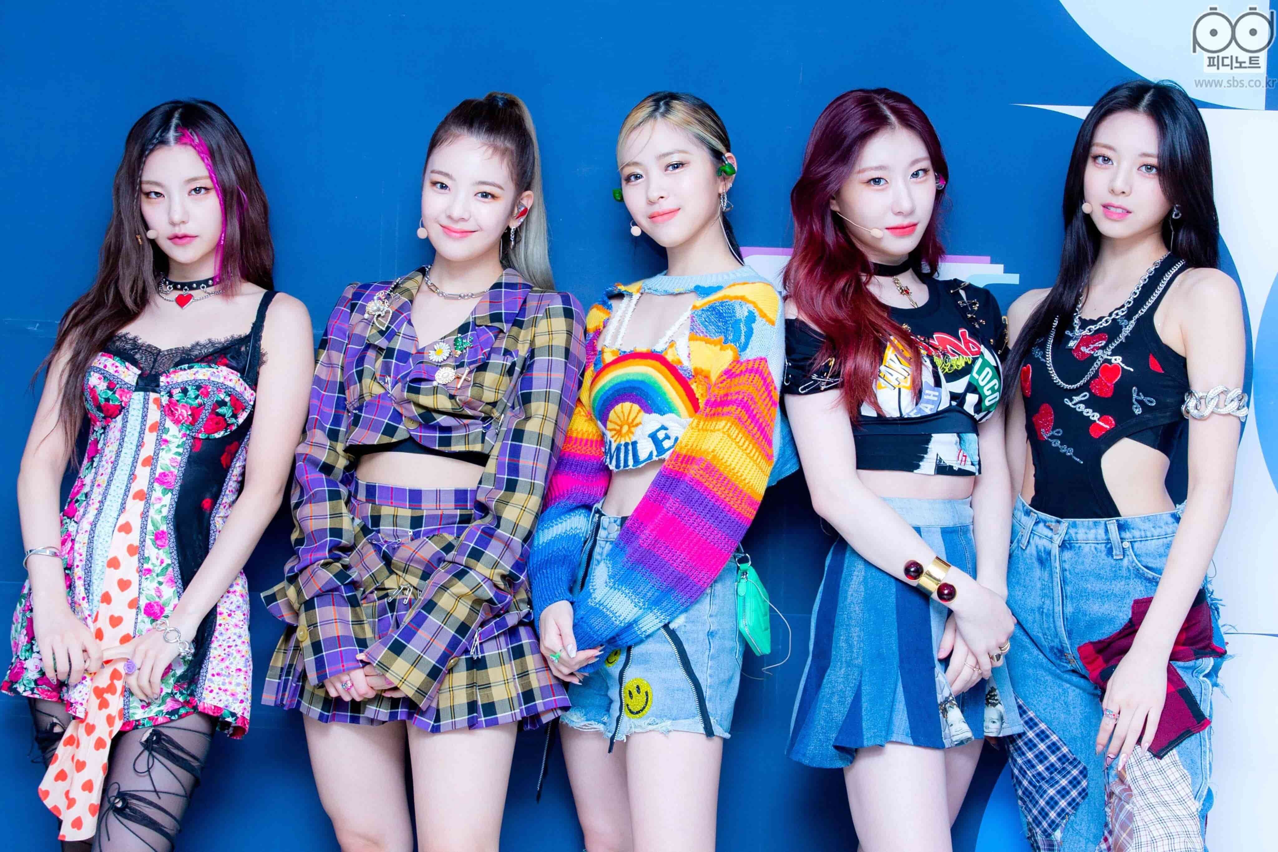 ITZY Cetak Sejarah di Chart Billboard 200 - Vibrance