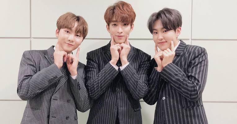 Sub Unit SEVENTEEN, "BSS" dapat Kemenangan Pertama di Acara Musik ...
