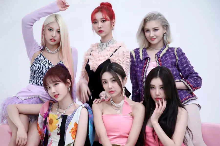 MOMOLAND Resmi Bubar Setelah Enam Tahun Debut - Vibrance