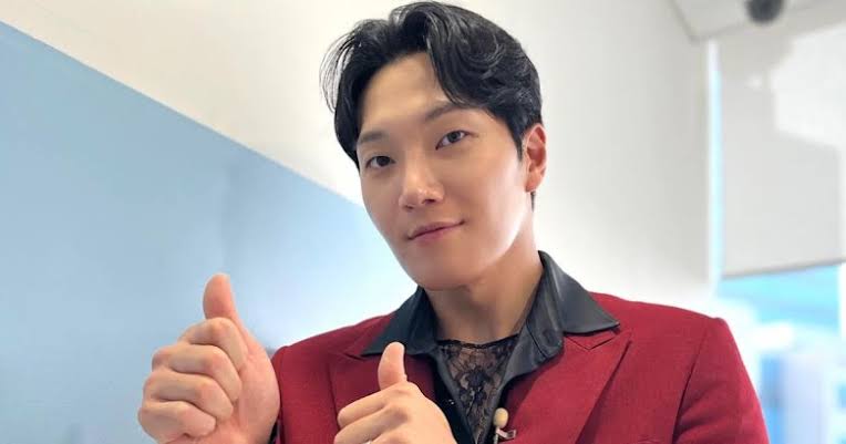 Kim Feel akan Rilis Lagu Kolaborasi dengan Tablo "Epik High" - Vibrance