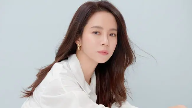 Song Ji Hyo Bantu Karyawan Eks Agensinya yang Gajinya Belum Dibayar ...