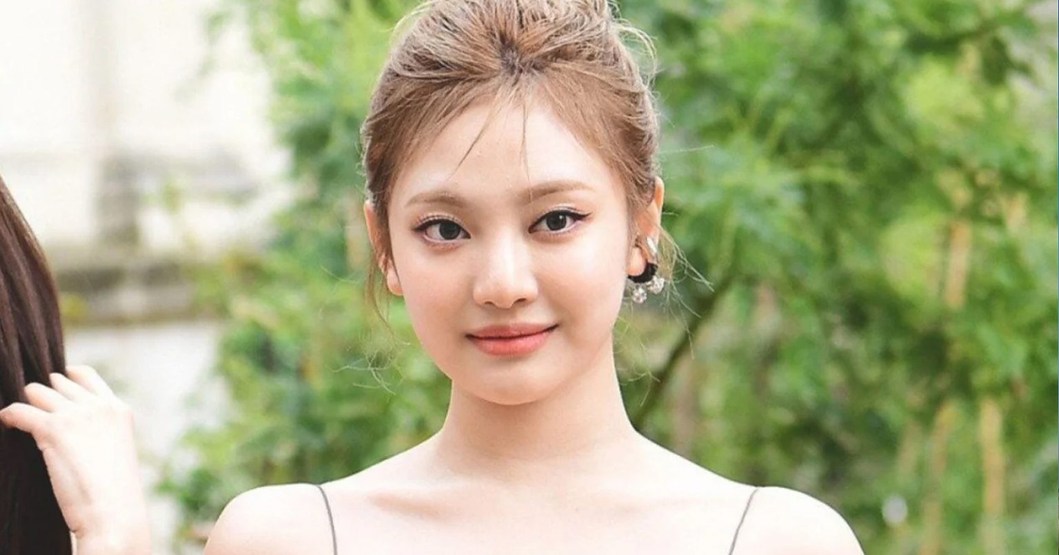 Ningning aespa Jadi Ambassador Global Baru untuk Versace - Vibrance