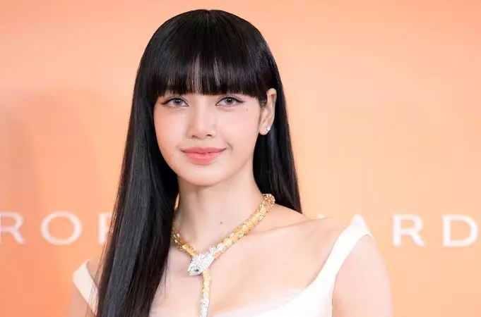Lisa BLACKPINK akan Debut Akting di Serial "The White Lotus 3" - Vibrance