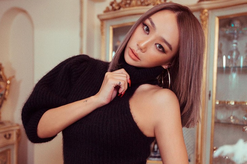 Hyolyn Geram dengan Orang yang Mengkritik Kukunya - Vibrance