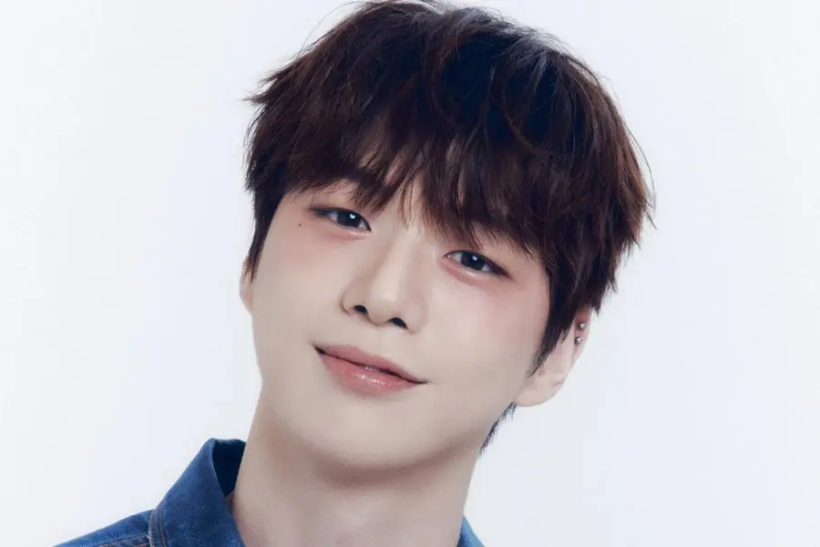 Kang Daniel Ubah Nama Fandom Resmi Menjadi "FLOWD" - Vibrance