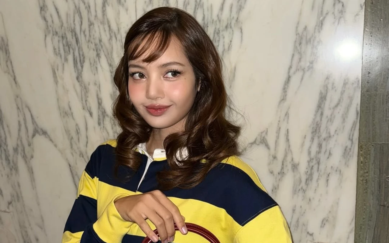 Lisa BLACKPINK Akhirnya Masuk dalam Chart Official Albums dari Official ...