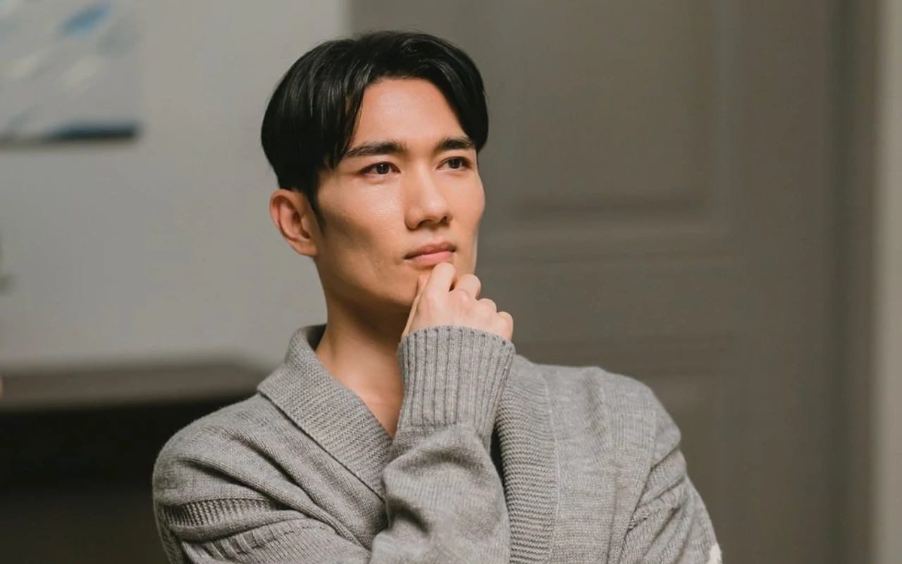 Um Tae Goo Dikabarkan Menjadi MC untuk Variety Show “Simple Labor ...